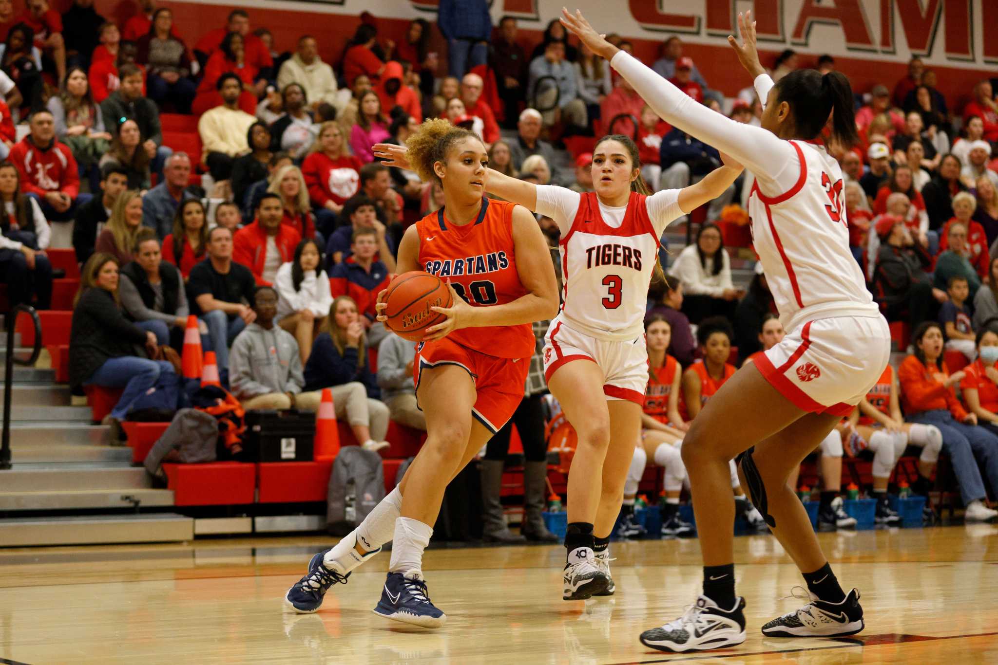 Seven Lakes star Justice Carlton knew Texas was home from Day 1