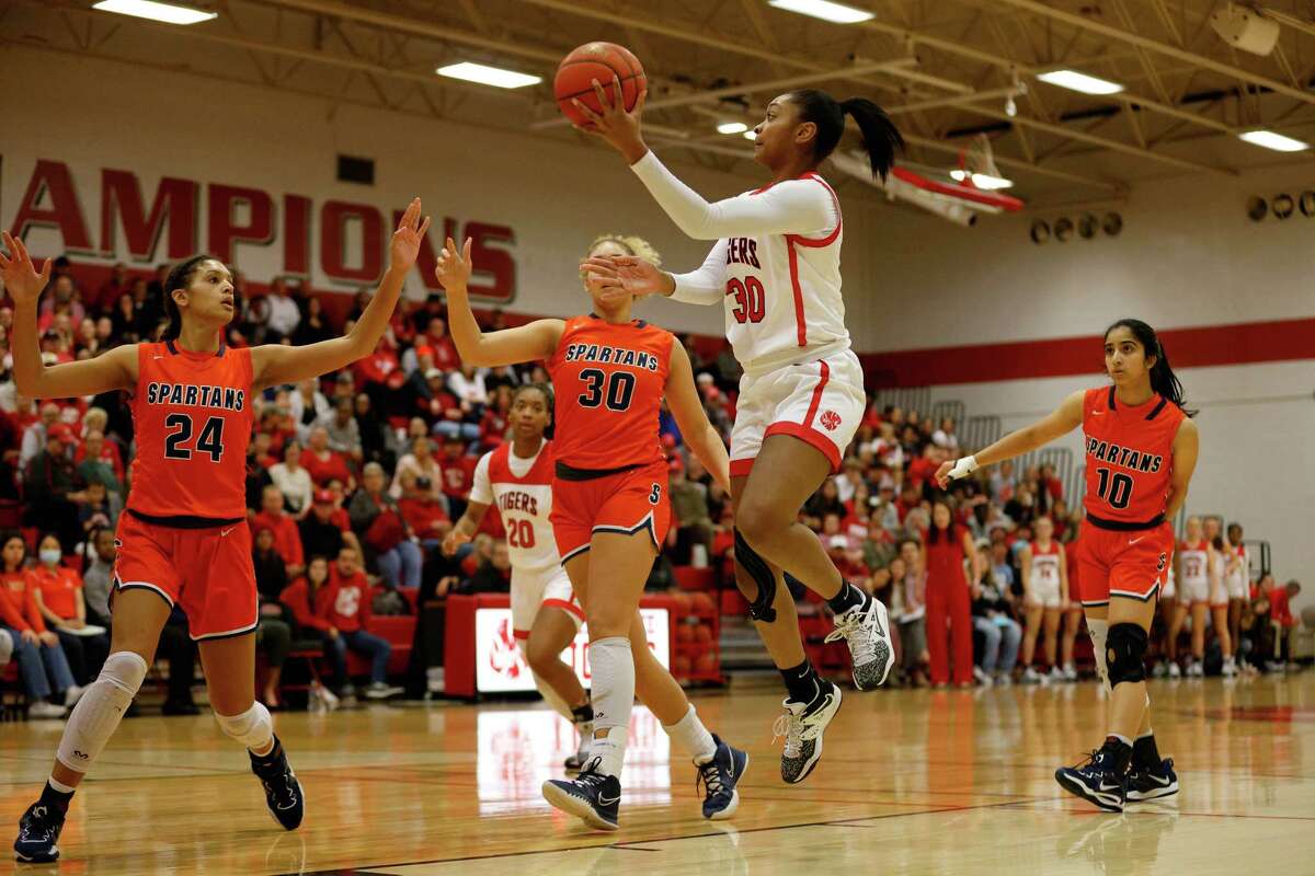 Seven Lakes girls basketball team peaking at the right time