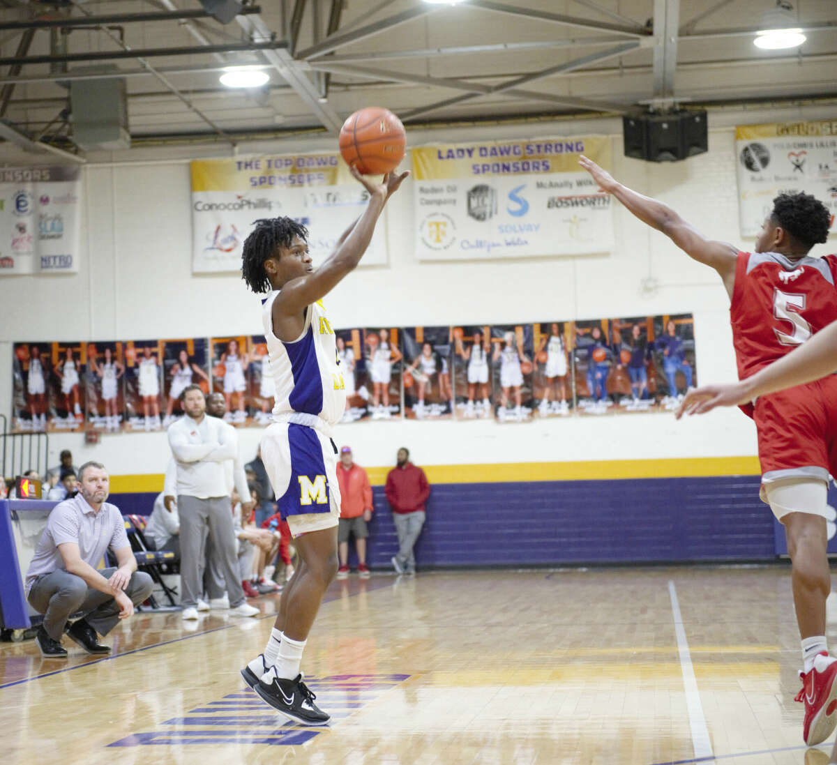 HS BOYS BASKETBALL: Bulldogs’ rally falls short against Odessa High