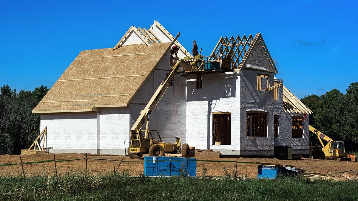 Builders Are Slowing Down New Construction Despite the Housing Shortage ...