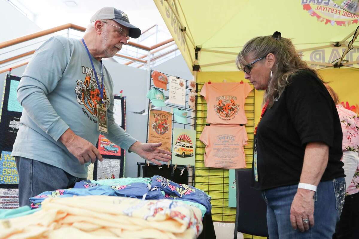 Lone Star Luau music festival brings tropical sounds to Margaritaville