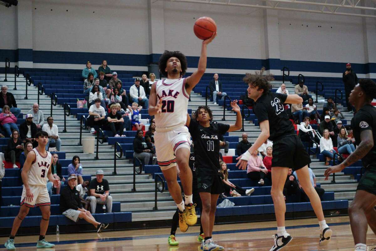 Clear Falls Knights turn back rally by Clear Lake Falcons