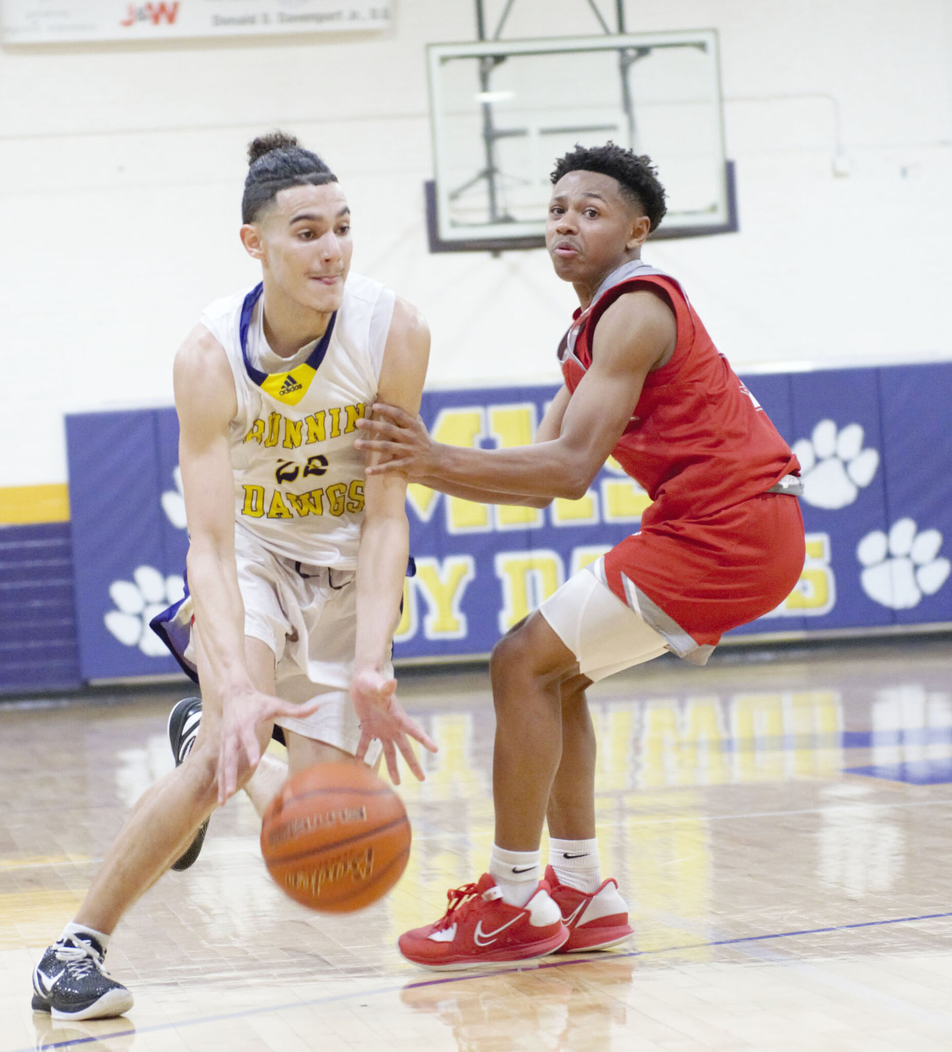 HS BOYS BASKETBALL: MHS’ Robinson, Rickett named to 2-6A first team