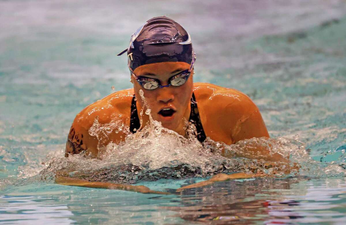 Johnson’s Jada Scott finds new golden paths at swimming regionals