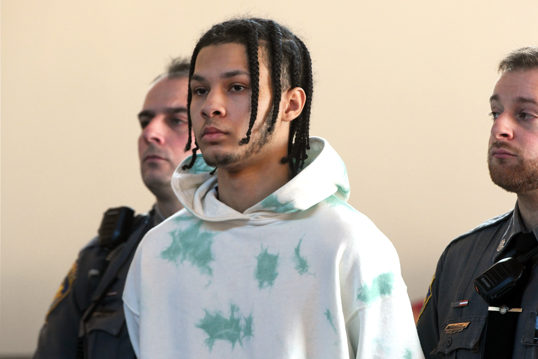 Judge ups bond for Bridgeport resident accused of stabbing brother