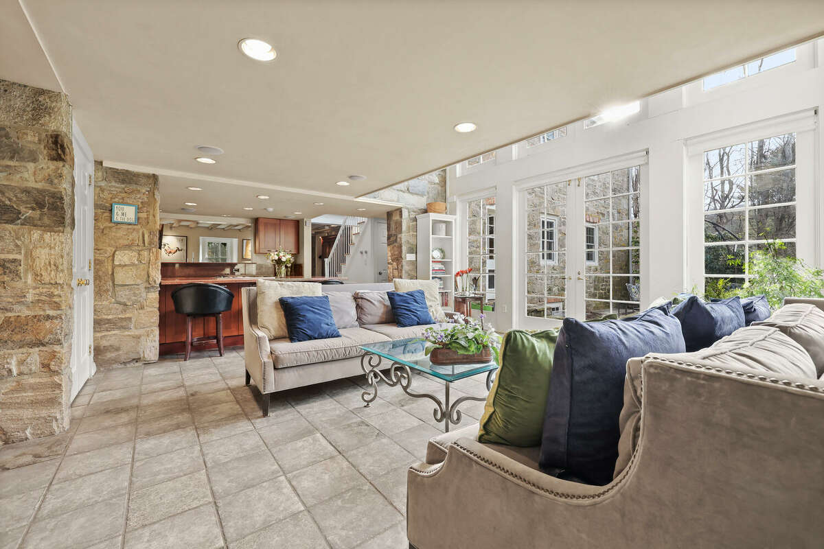1700s Stamford home mixes old with new, on the market for $2.1M 1700s Stamford home mixes old with new, on the market for $2.1M