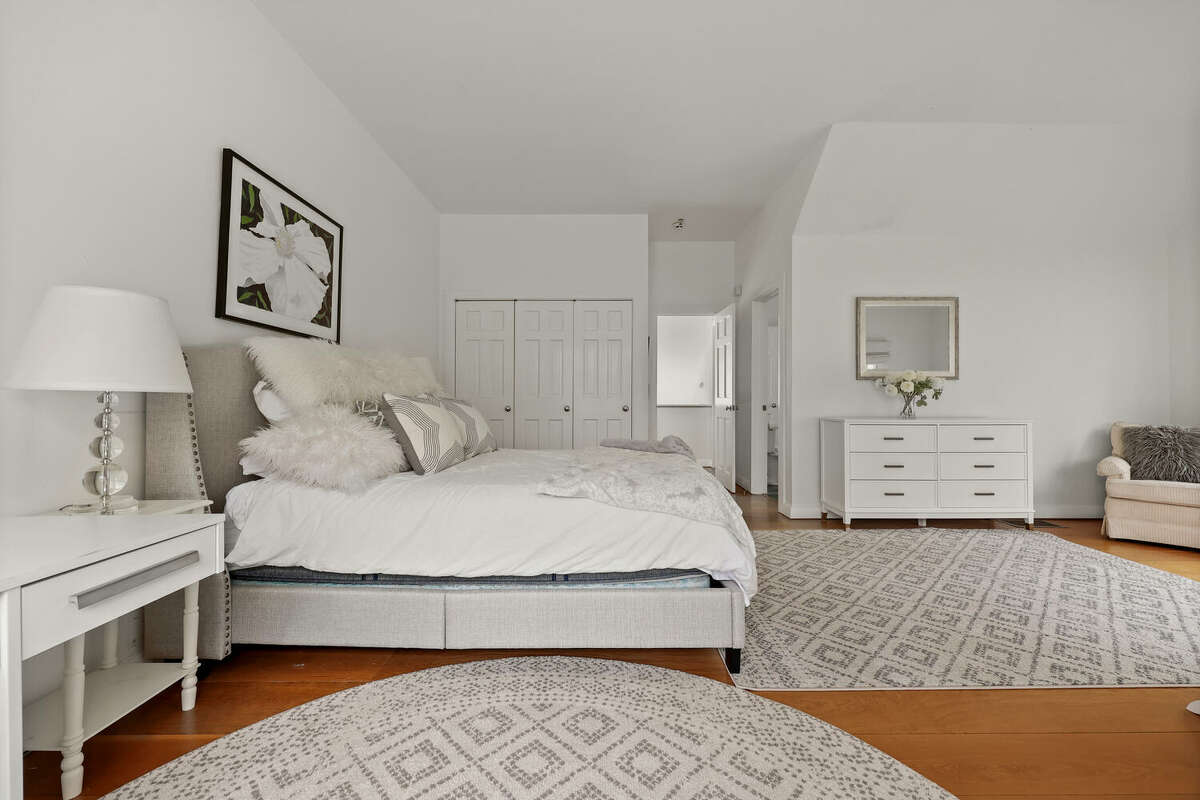 1700s Stamford home mixes old with new, on the market for $2.1M 1700s Stamford home mixes old with new, on the market for $2.1M