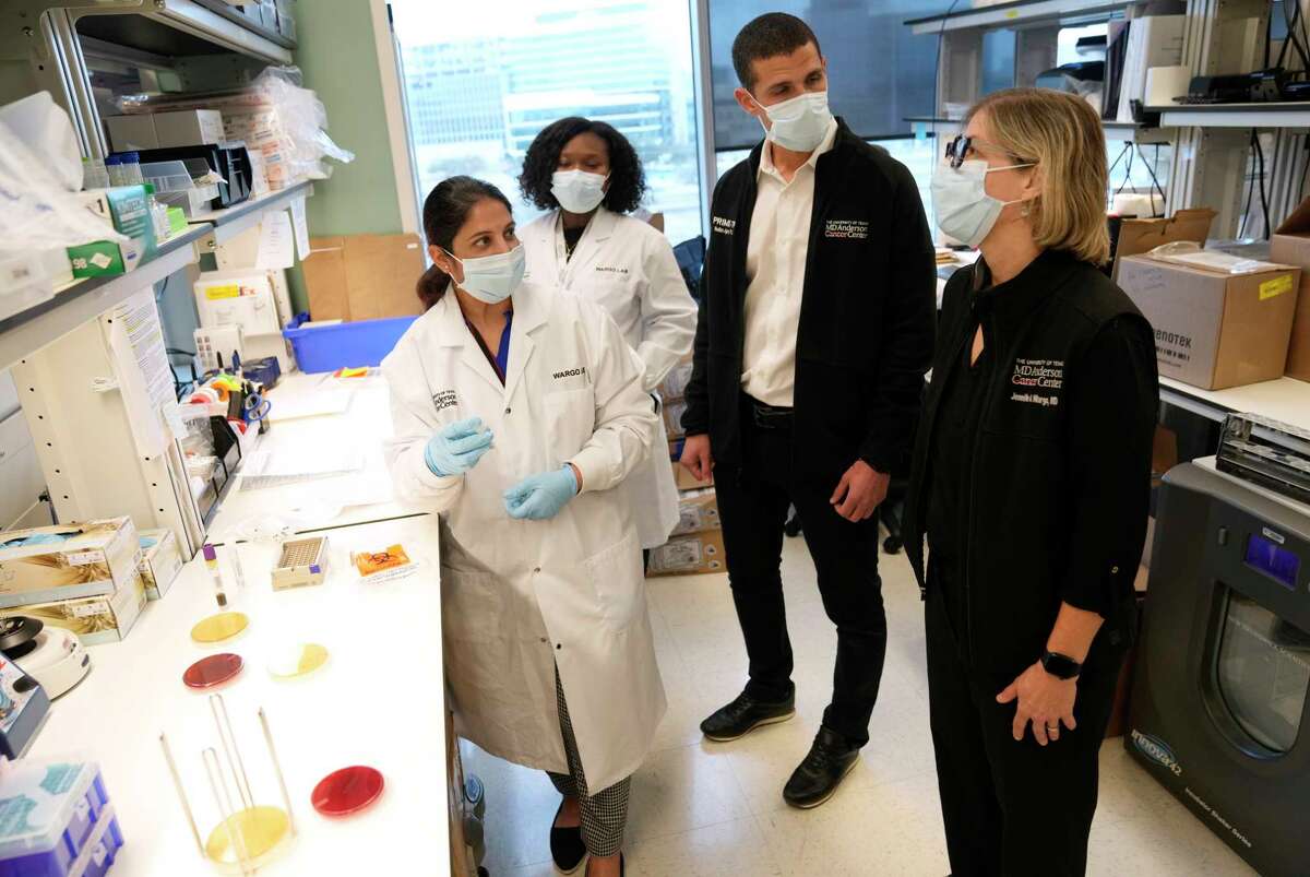 MD Anderson researches fecal microbiome transplants for cancer therapy