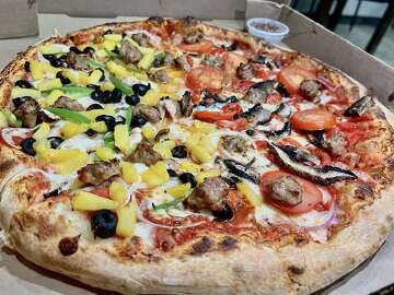 12 places that serve the best pizza in Houston