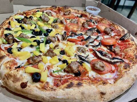 12 places that serve the best pizza in Houston