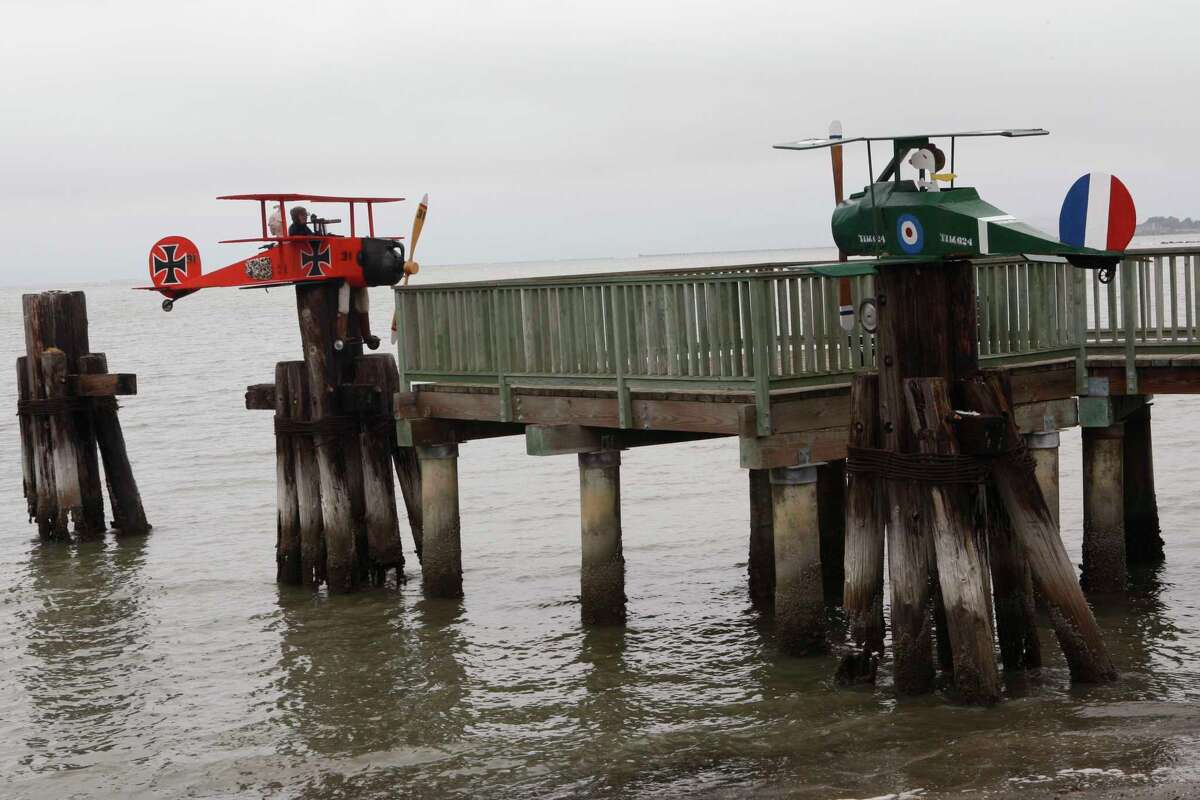 Emeryville mudflat ‘Red Baron’ artist Tyler James Hoare dead at 82