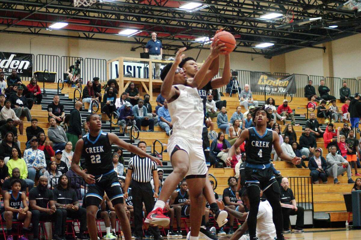 Houston boys basketball: Dawson's defense smothers Shadow Creek