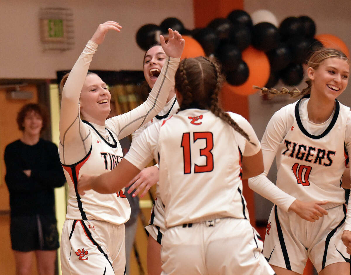 Ella Cook makes season debut in EHS win after tearing ACL