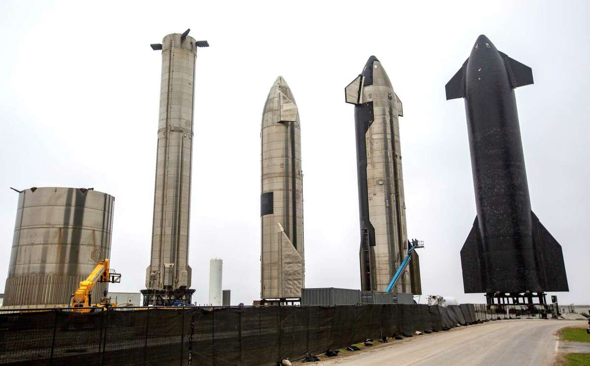 SpaceX test fires booster engines on South Texas launch pad SpaceX test fires booster engines on South Texas launch pad
