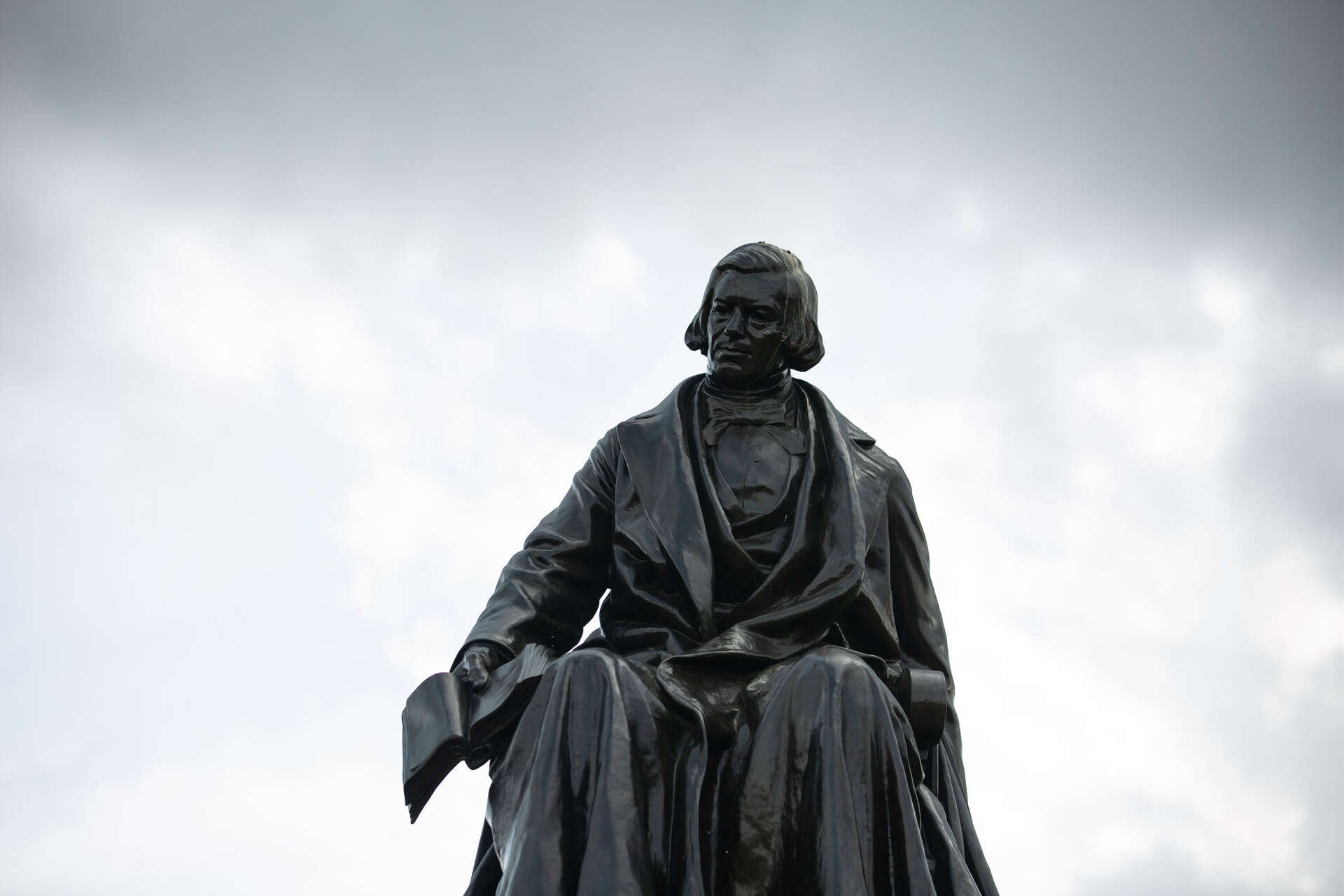 Rice University to move slave-owning founder's statue