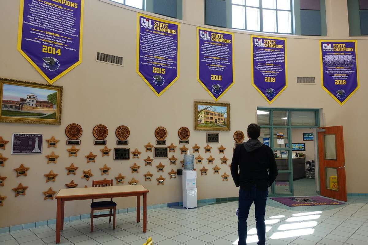 Sabine Pass School looks toward 10th UIL academic state championship