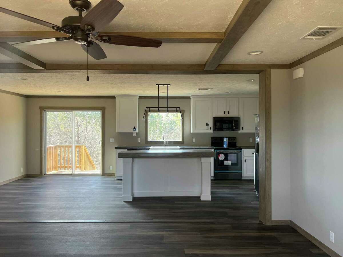 Braustin Homes seeks to be Carmax of manufactured homes market