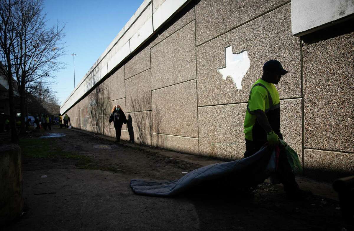 Houston closes 'Tent City' homeless encampment near Minute Maid Park