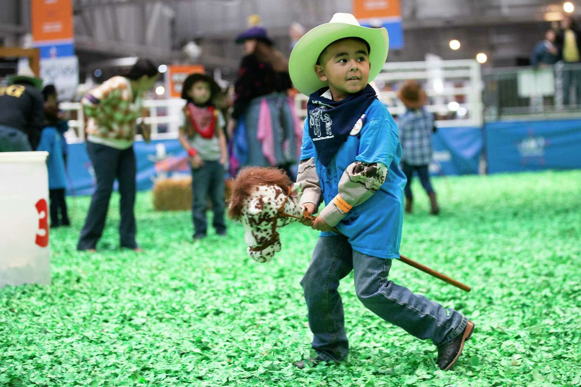 RodeoHouston to offer safety wristbands to prevent lost children