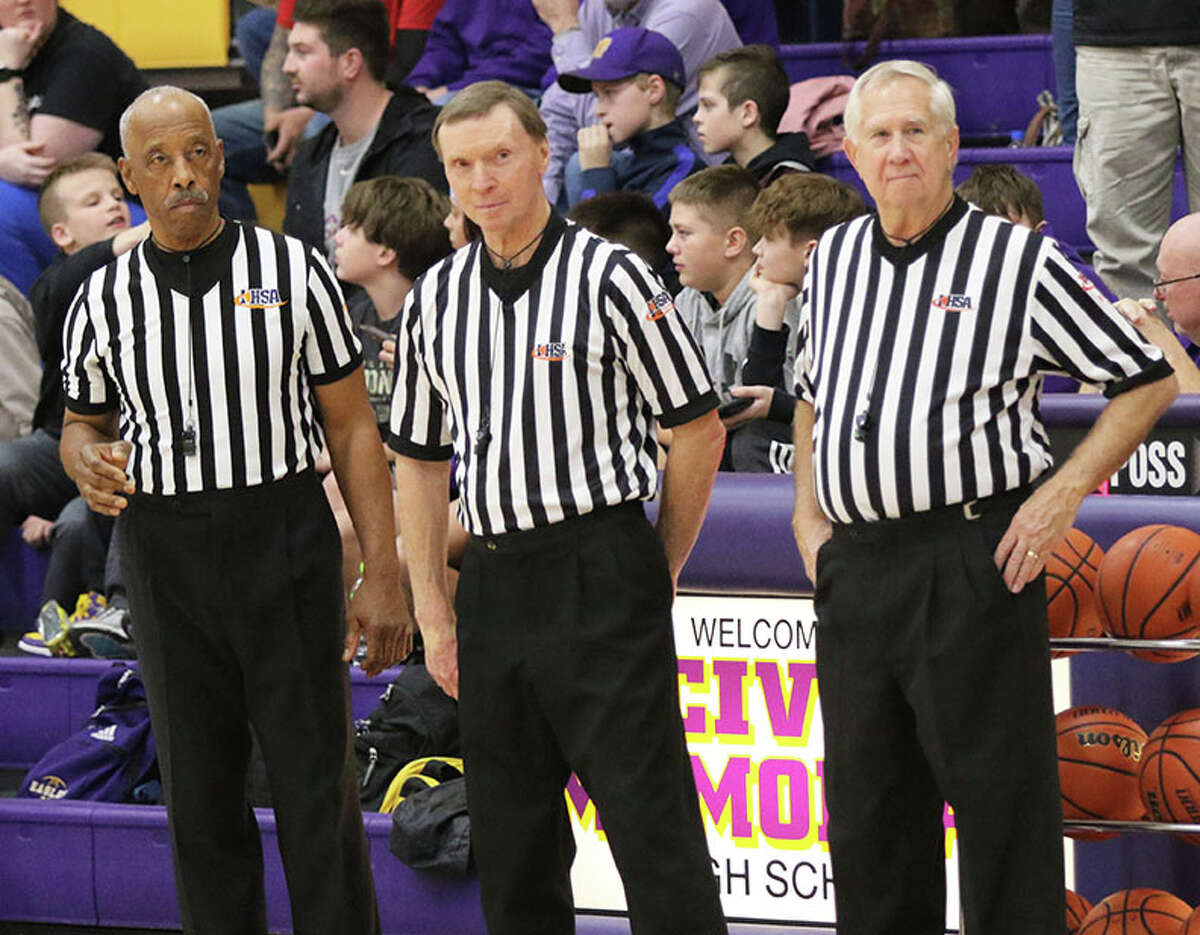 Longtime basketball ref Bob Brendel officiates final game at CM