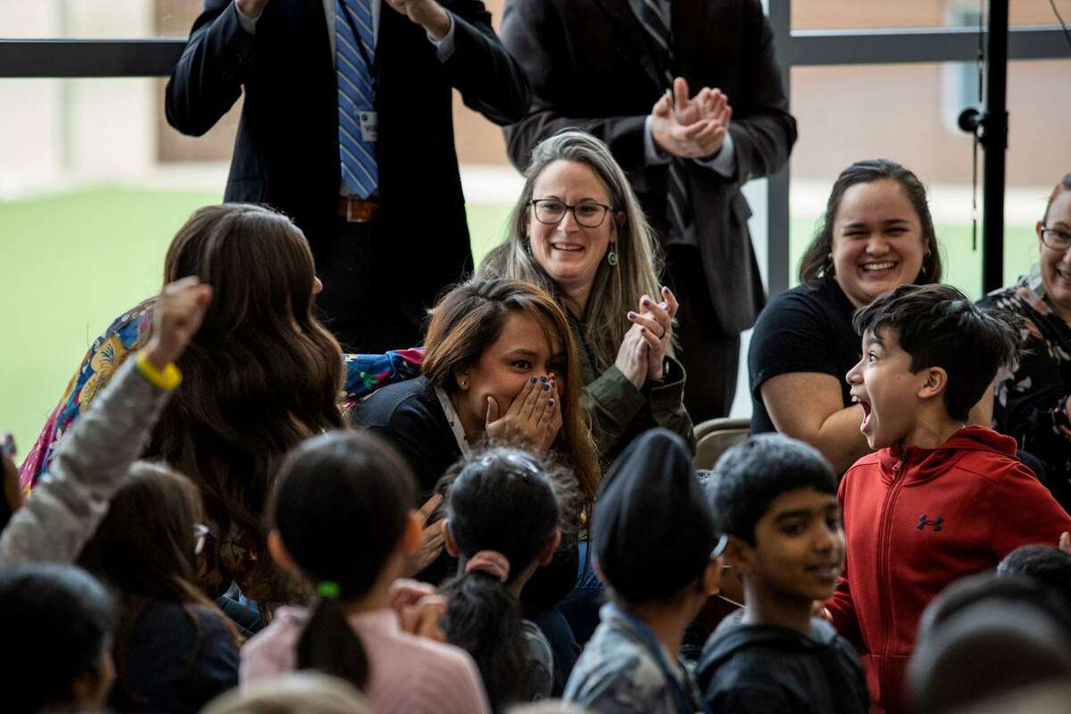 San Antonio teacher Diana Lopez surprised with $25,000 check