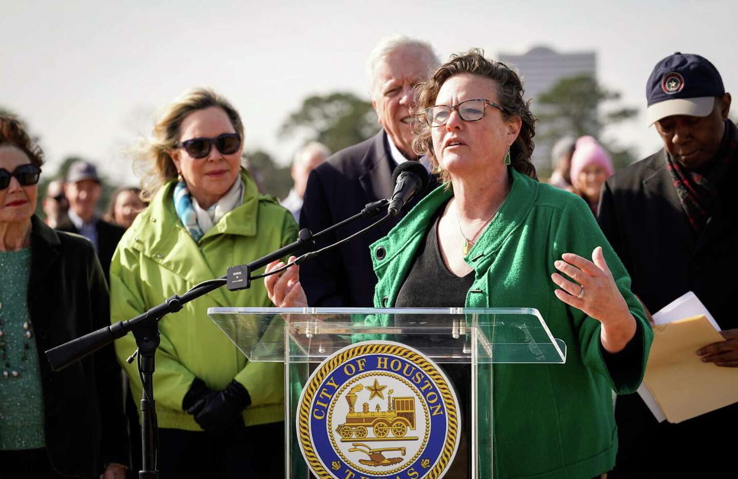 Houston land bridge opens in Memorial Park with Texas' Biggest Picnic