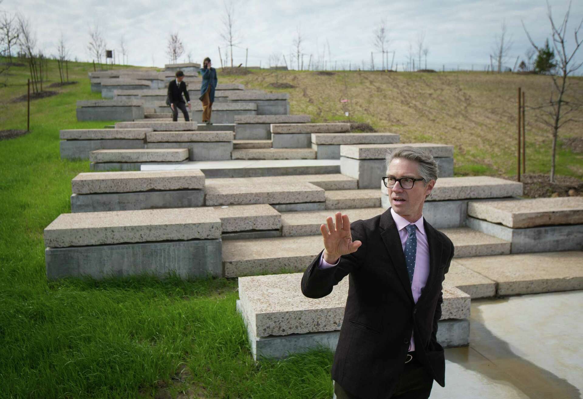 Houston land bridge opens in Memorial Park with Texas' Biggest Picnic