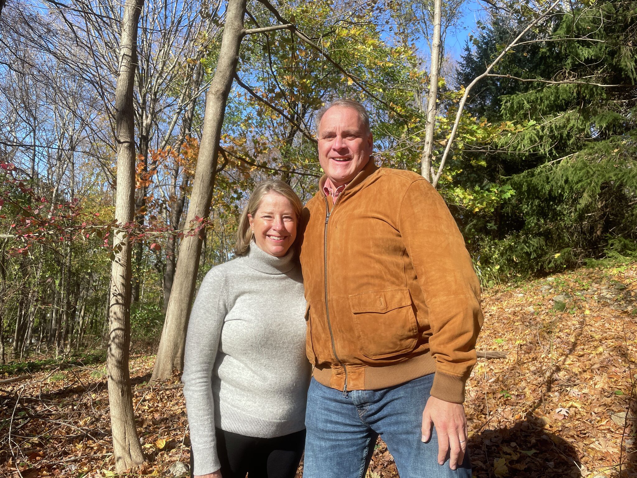 Richard and Kim Alexander donate an acre to Darien Land Trust