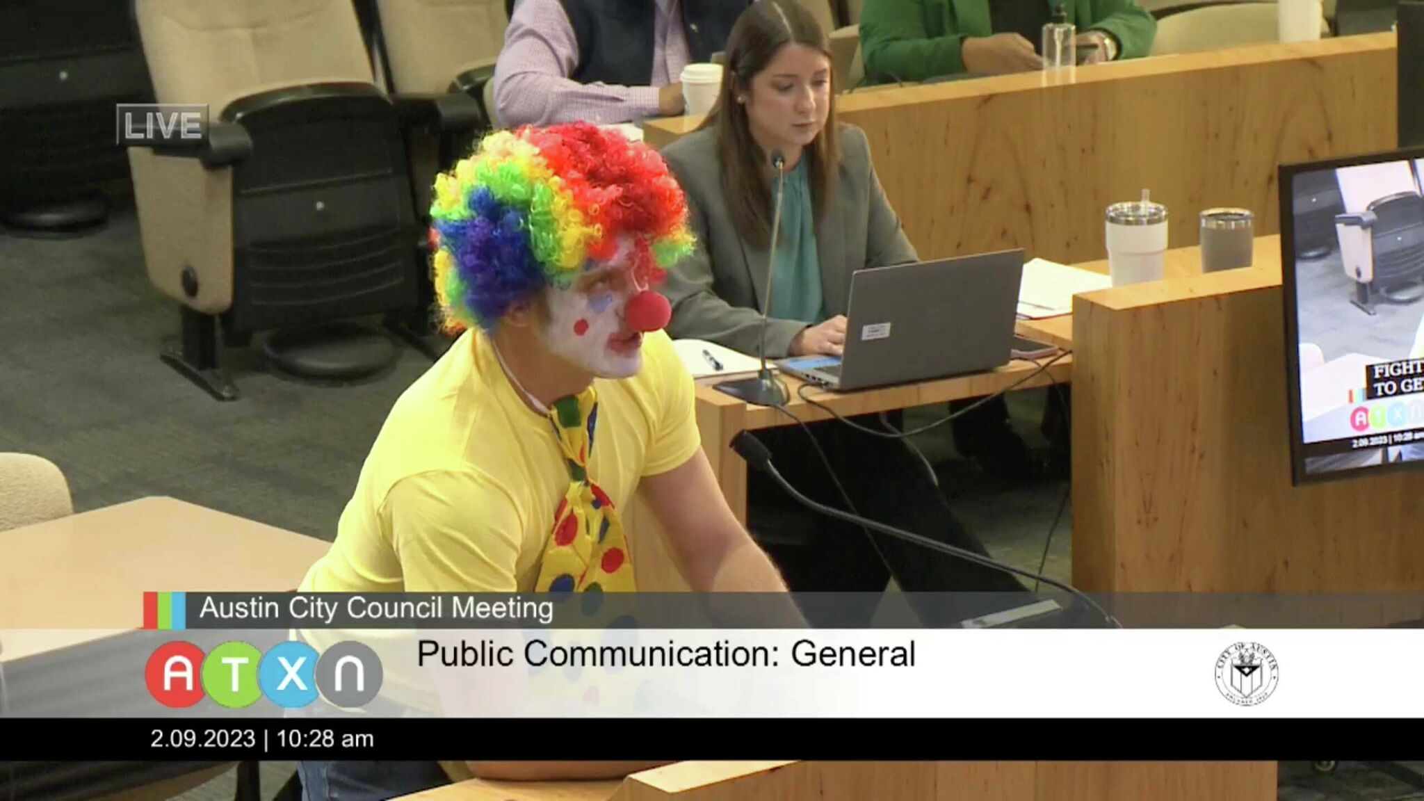 Man in clown getup berates Austin City Council over power outages