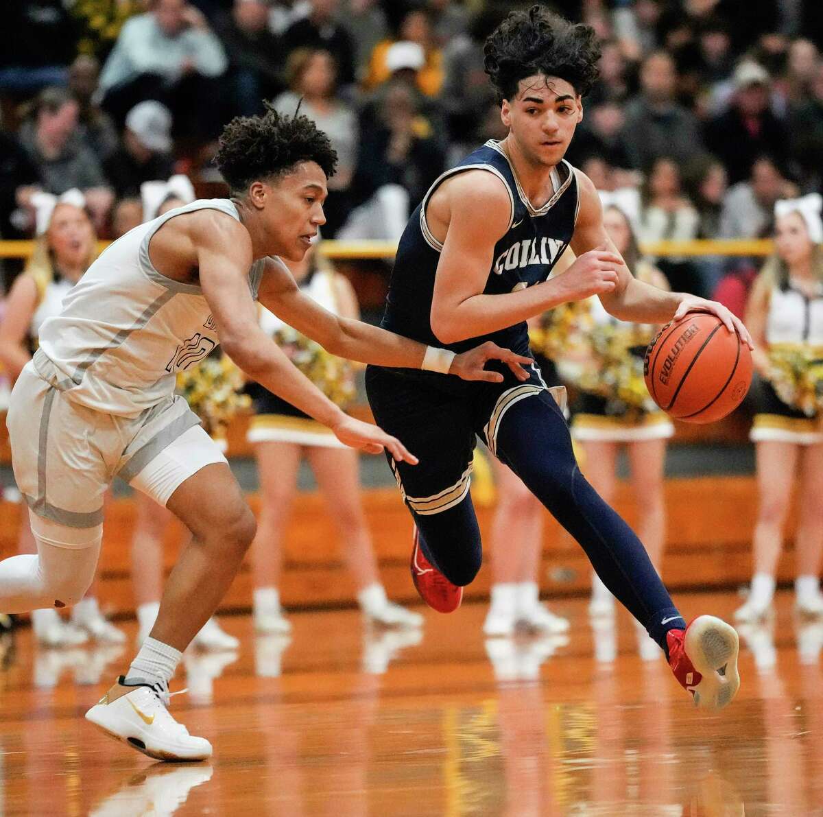 Klein Collins Tigers topple Klein Oak Panthers for district title