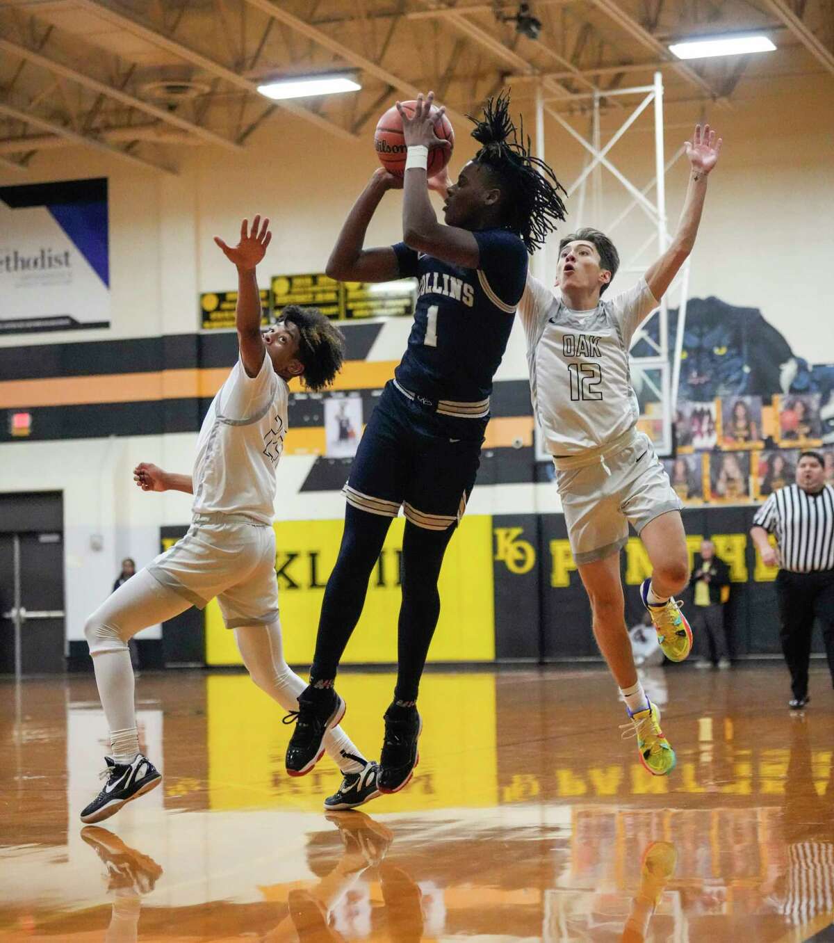 Klein Collins Tigers topple Klein Oak Panthers for district title