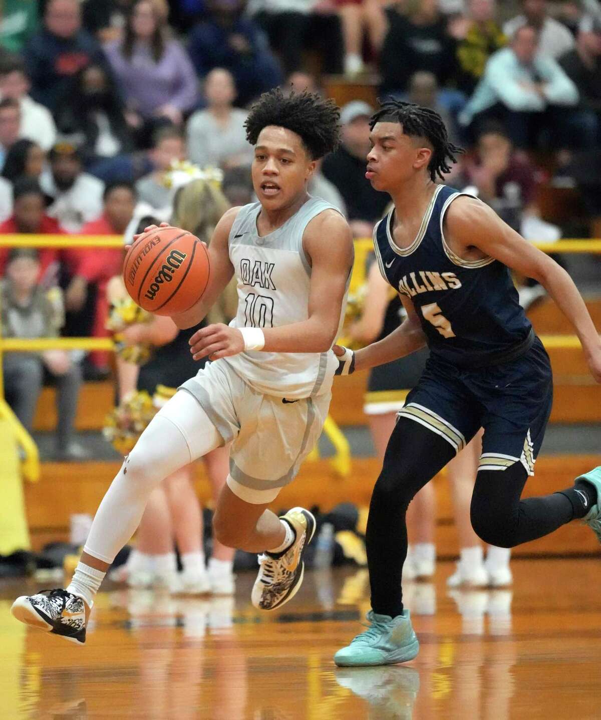 Klein Collins Tigers topple Klein Oak Panthers for district title