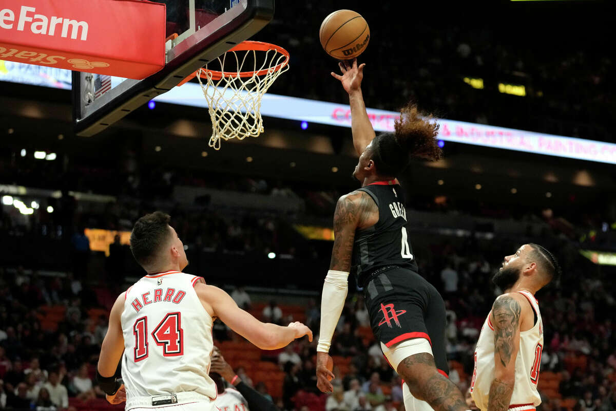 Houston Rockets switch into a game-ending mistake vs. Miami Heat