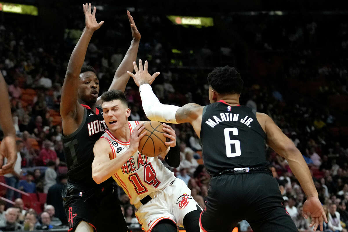 Houston Rockets switch into a game-ending mistake vs. Miami Heat