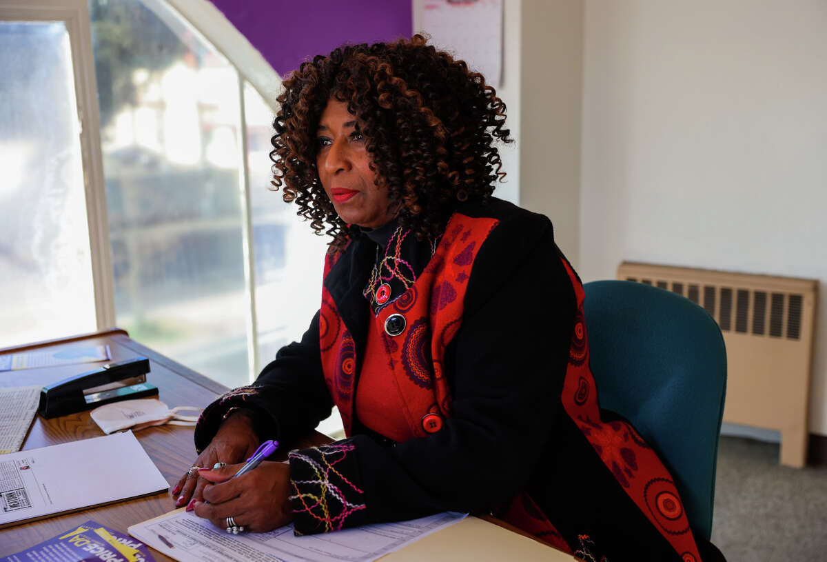 Judge rejects plea deal for man accused of killing 3