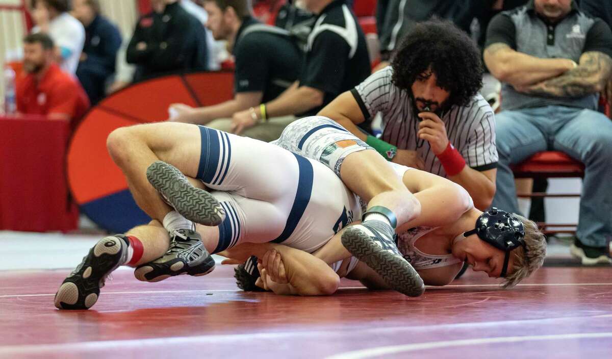 St. Thomas' Luke Malveaux, Sam Cordova win state wrestling titles