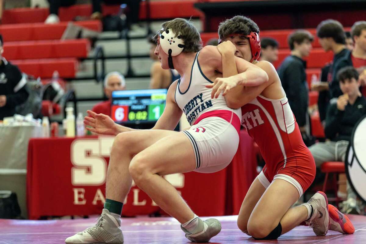 St. Thomas' Luke Malveaux, Sam Cordova win state wrestling titles