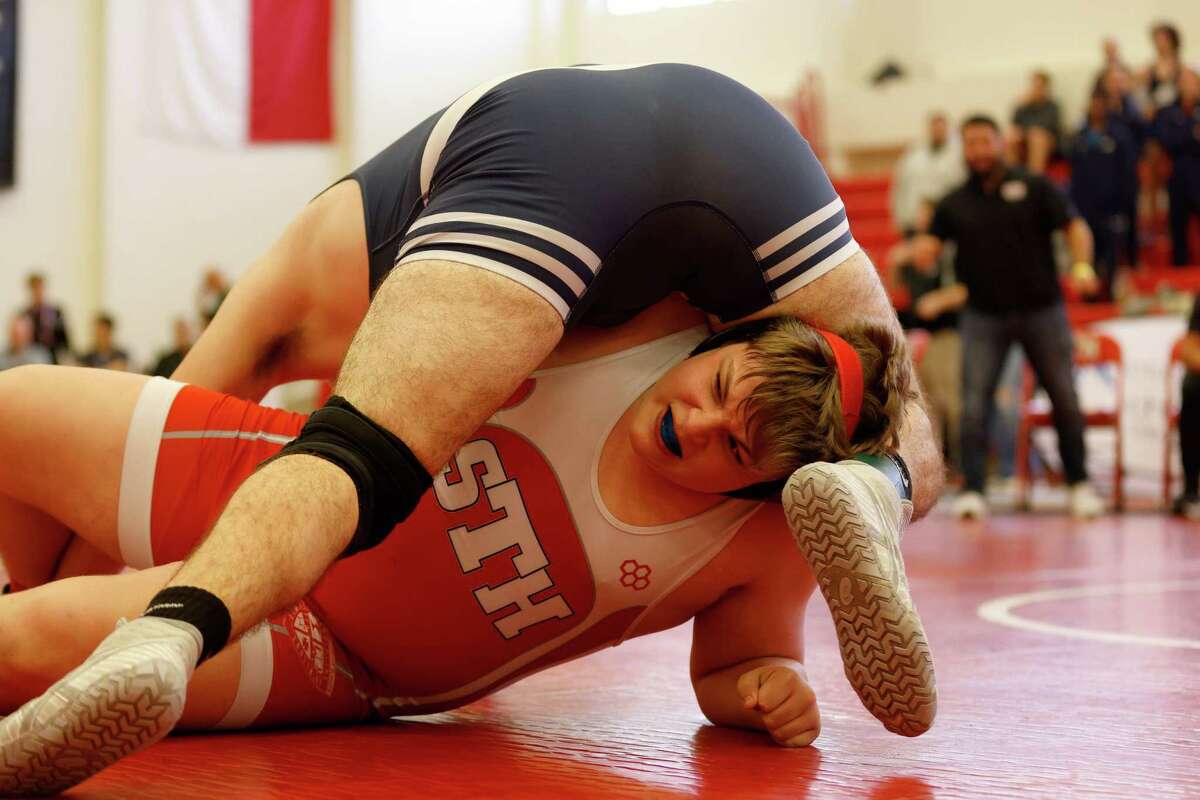 St. Thomas' Luke Malveaux, Sam Cordova win state wrestling titles
