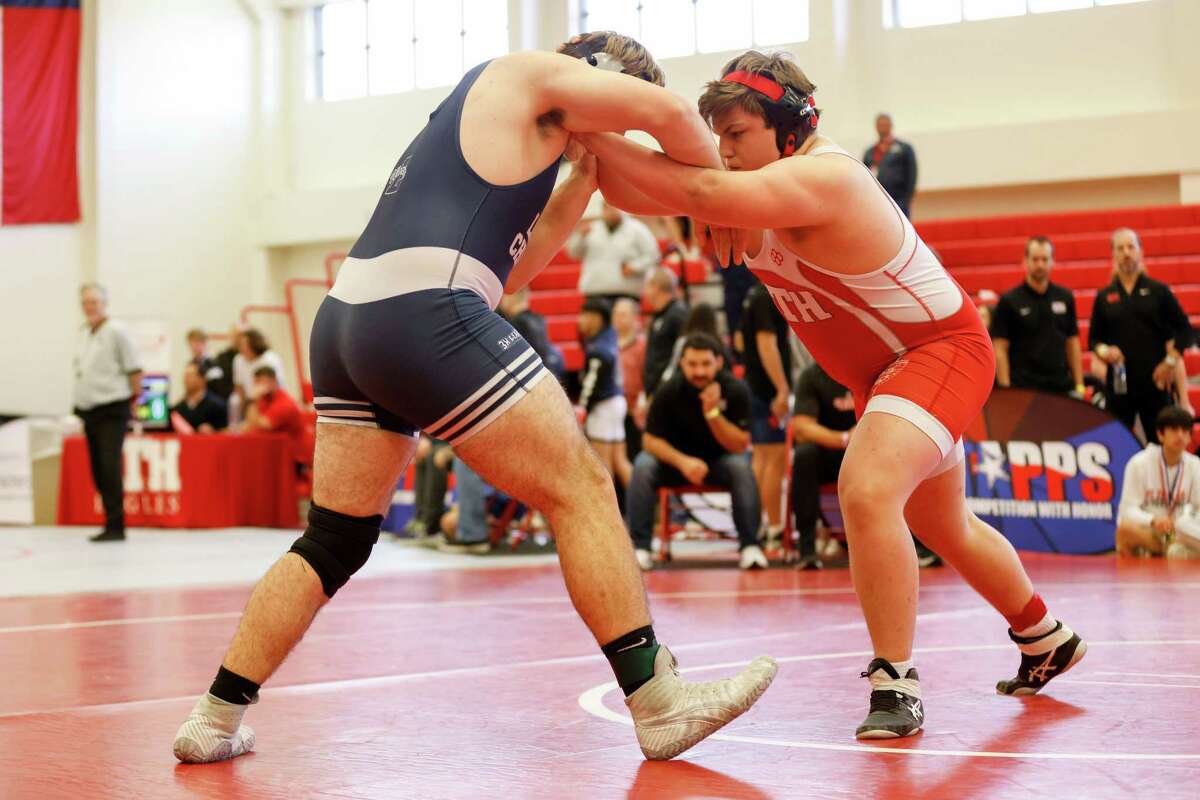 St. Thomas' Luke Malveaux, Sam Cordova win state wrestling titles