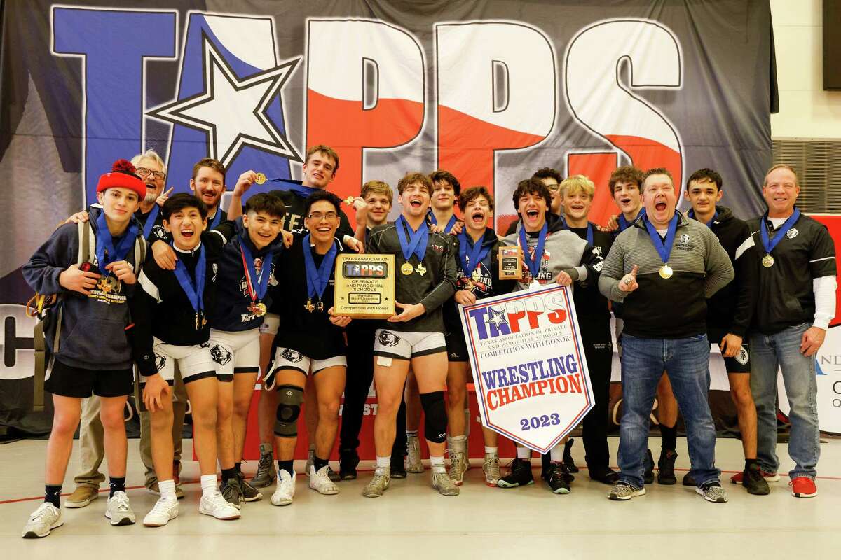 St. Thomas' Luke Malveaux, Sam Cordova win state wrestling titles