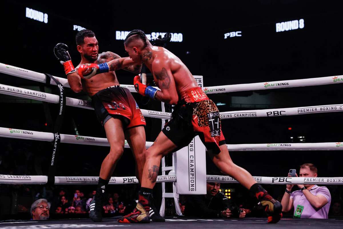 Mario Barrios dominant in return to ring
