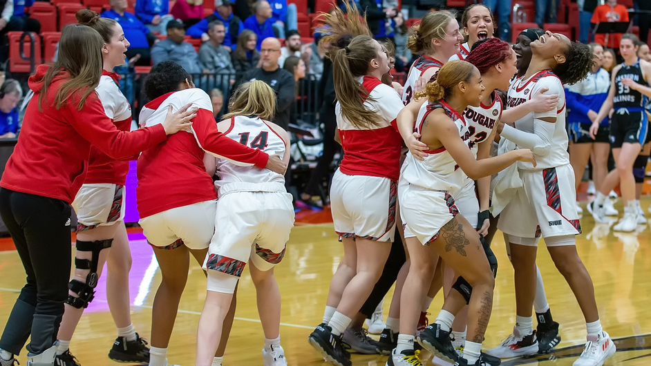 SIUE hands Eastern Illinois its first OVC loss of season