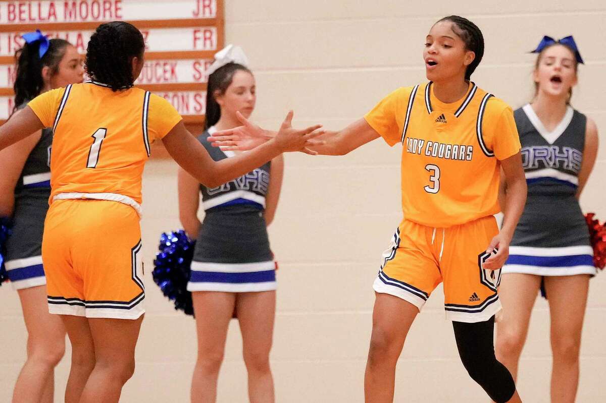 Emeh, defense ignite dominant second half as Oak Ridge routs Nimitz