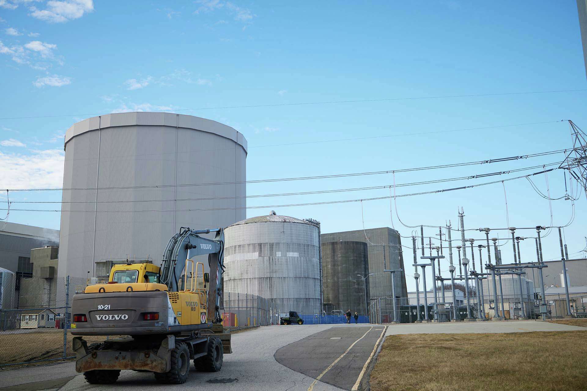 US to weigh 'effects of aging' in renewal for CT Millstone power plant