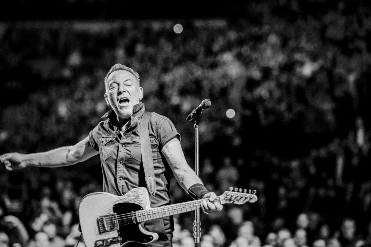Bruce Springsteen extends stay at SF Chase Center