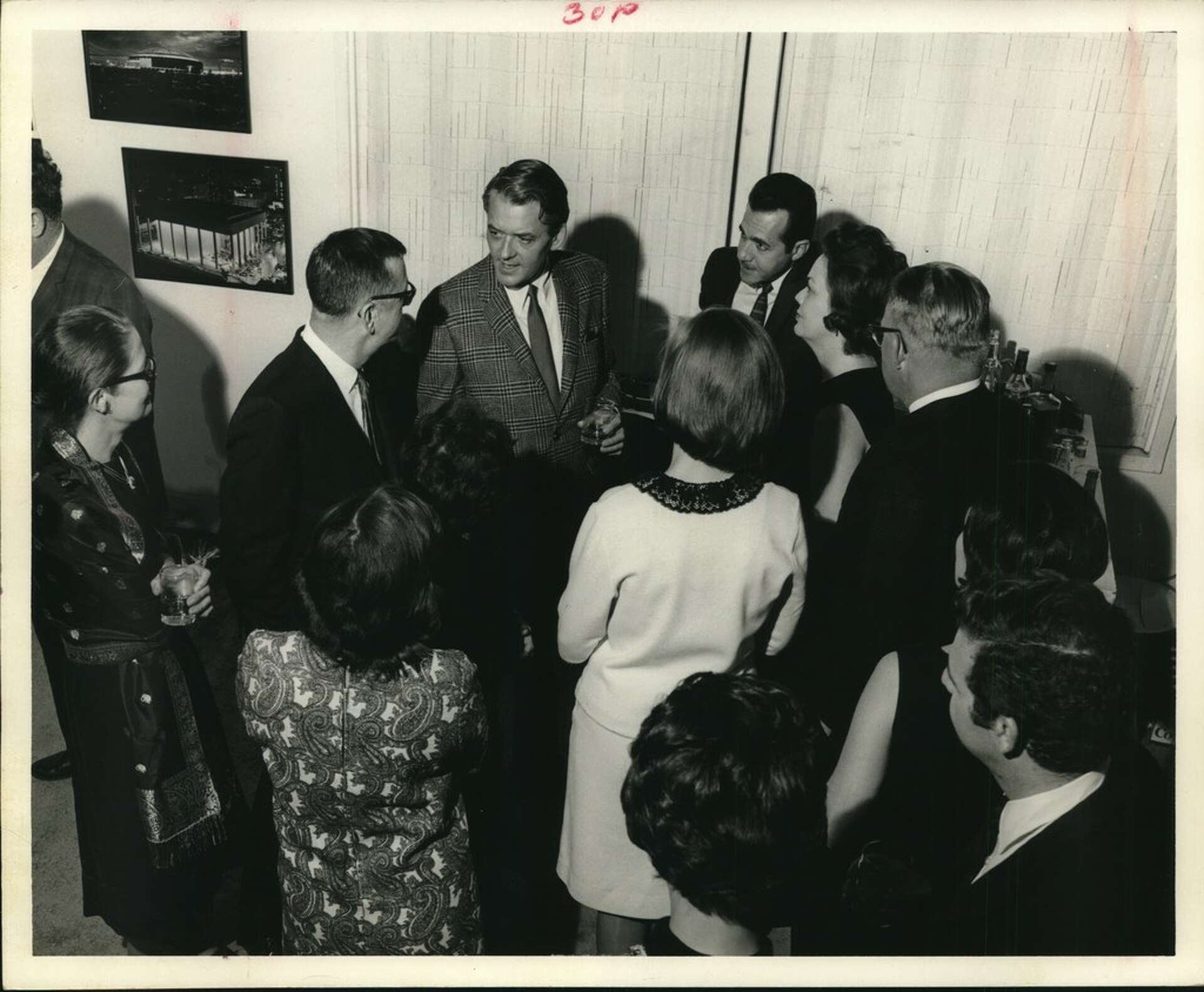 Ann Hodges, who created Chronicle's TV beat in the '60s, dies