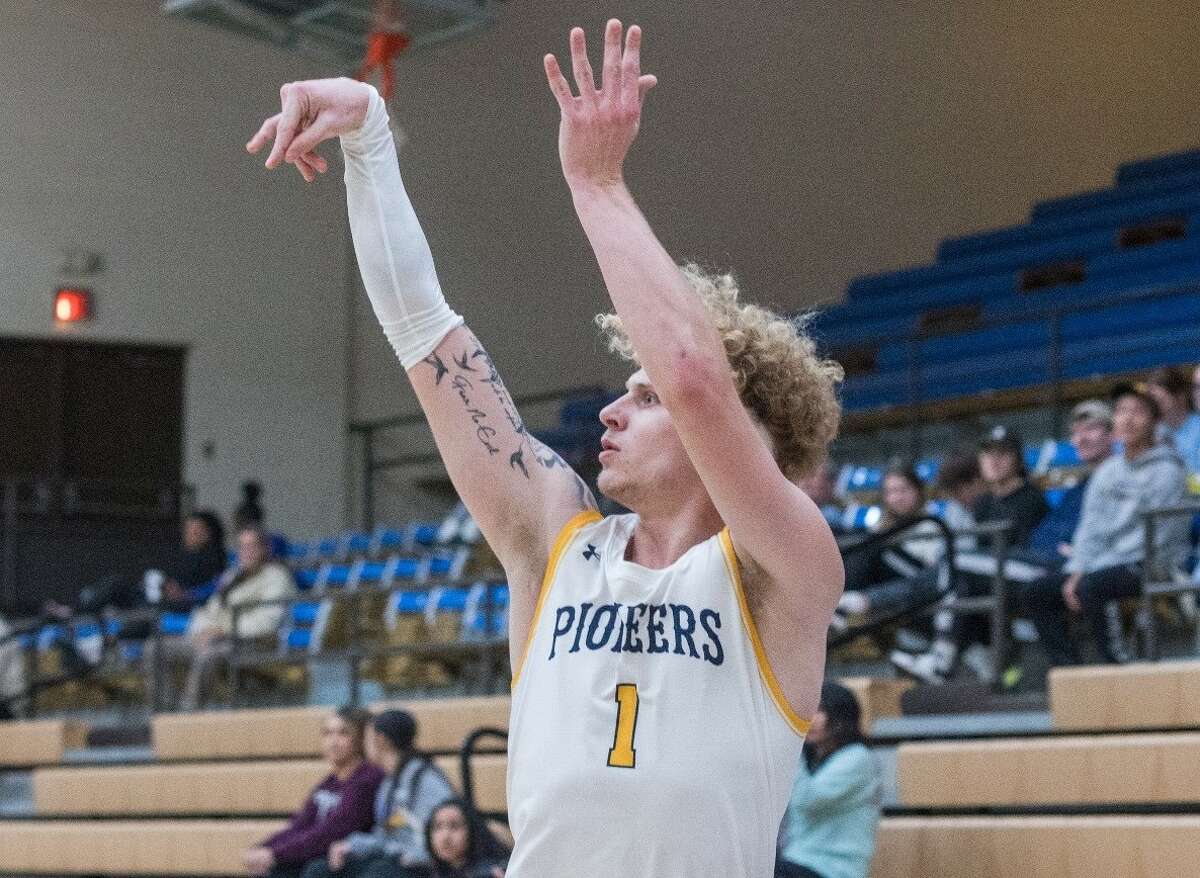 Former Porter standout Spencer putting up numbers at Wayland Baptist