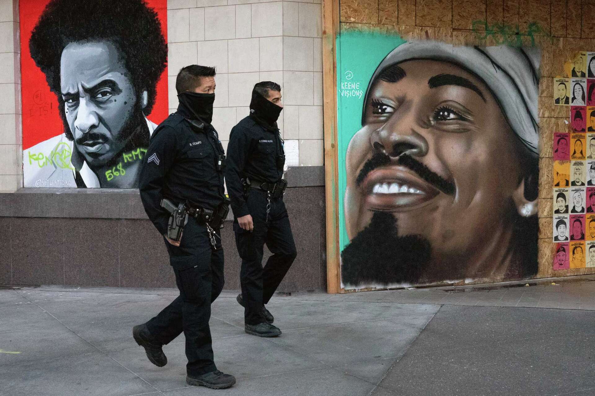 Oakland launches police foot patrols in retail areas to improve safety