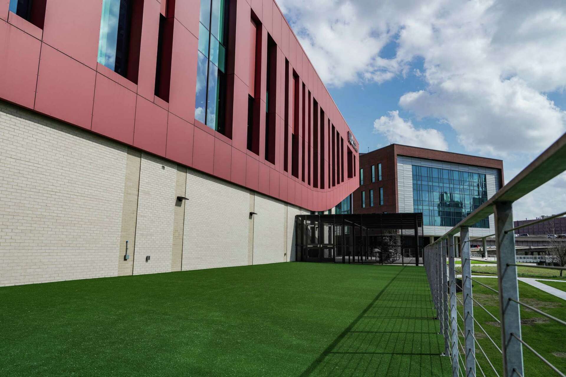 University of Houston Downtown opens center for student success