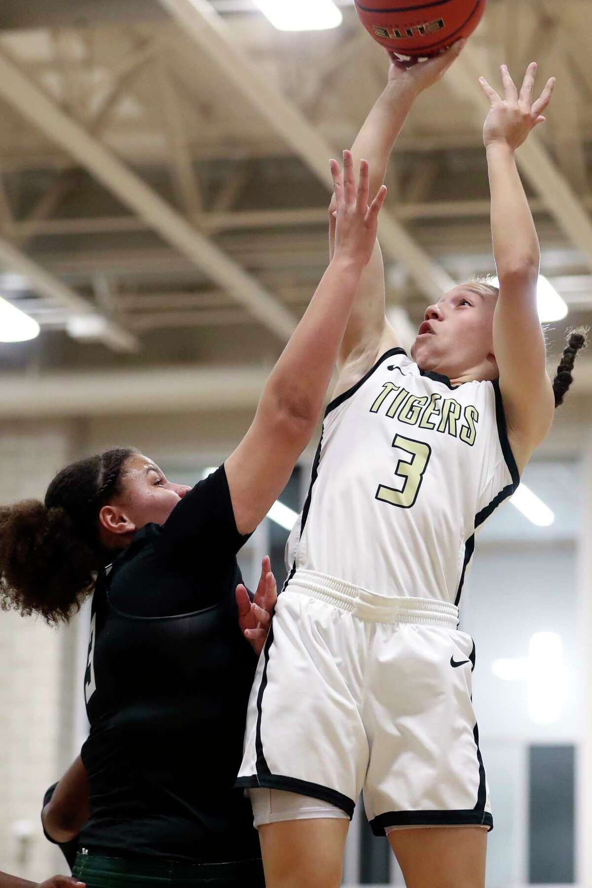 Wesley knocks down big shot, Spring takes bi-district win over Conroe